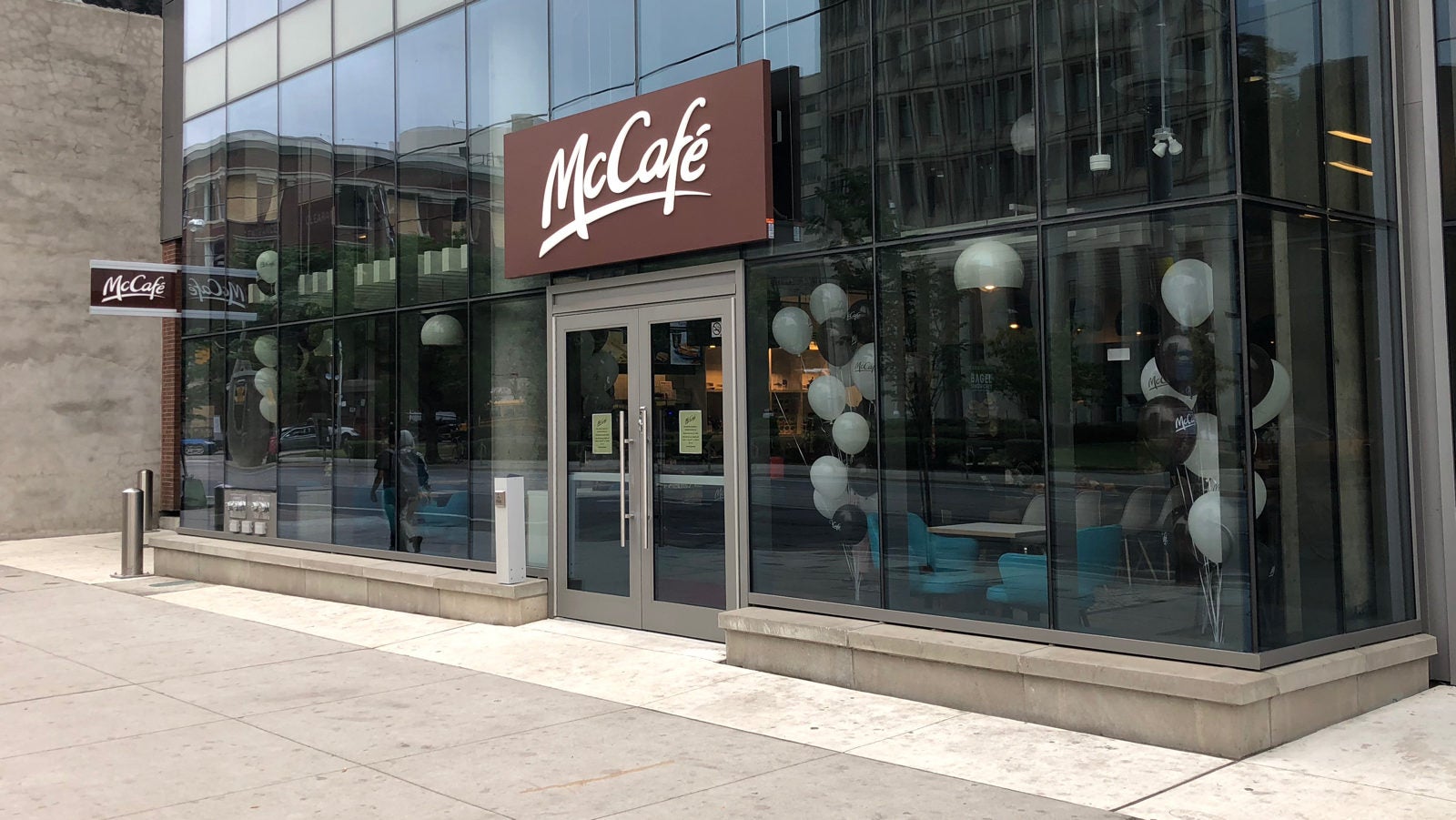 McDonald’s Canada Opens New Standalone McCafé Store in Toronto ...